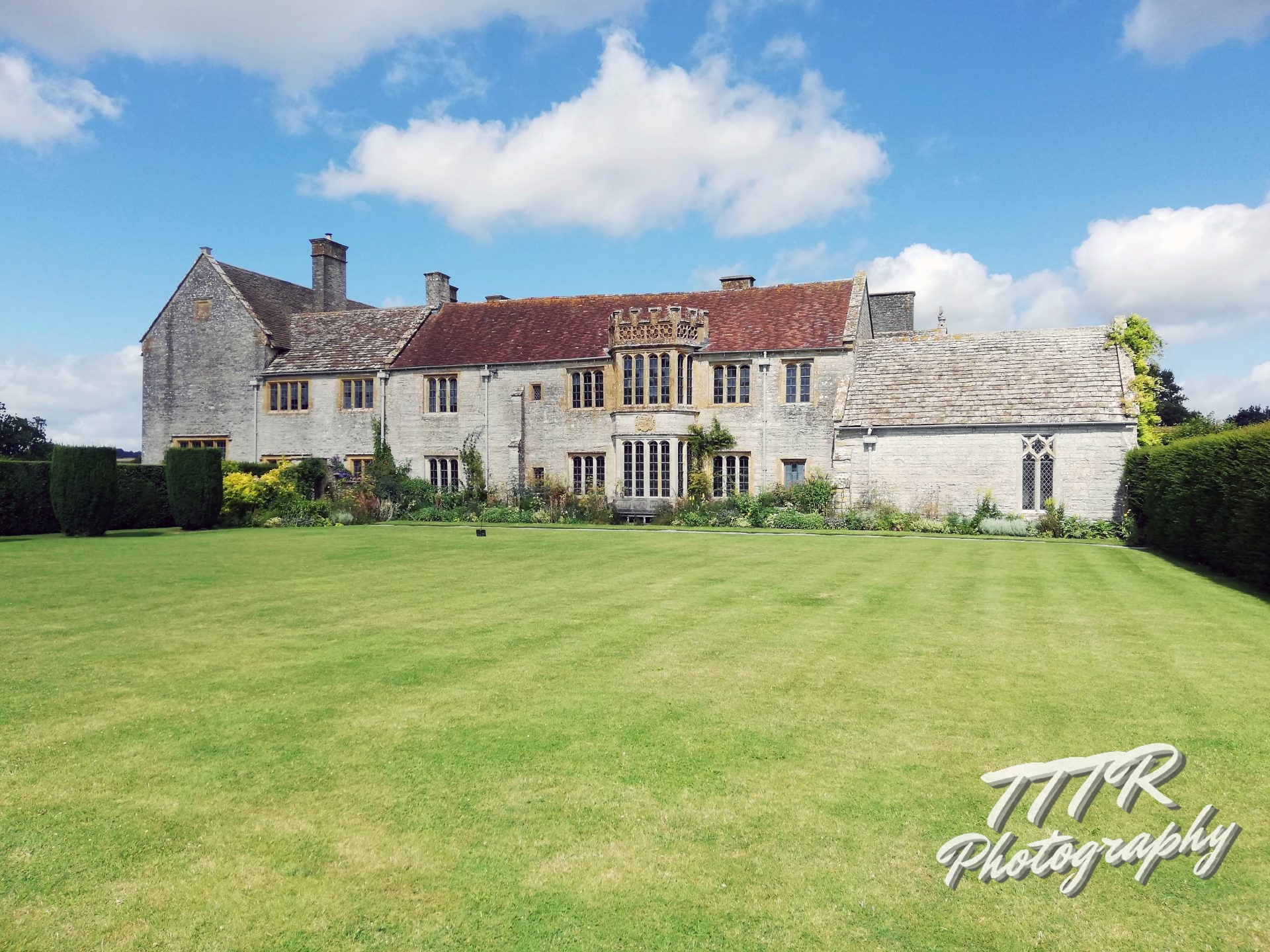 Lytes Cary, UK - A bite-size manor in Somerset - Teach Translate Travel ...